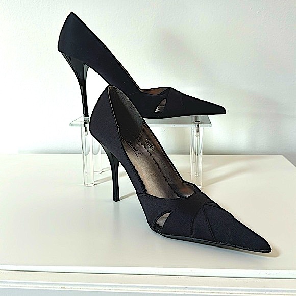 Anne Michelle | Shoes | Nwb Anne Michelle Pointed Toe Satin Heels ...